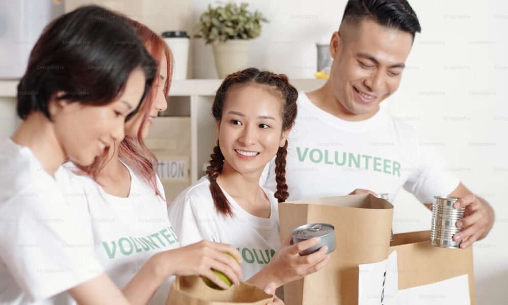 University Volunteer Abroad Programs That Combine Learning and Service ...